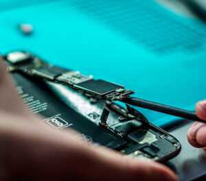 Assistência técnica de celulares. Reparos rápidos e eficientes.